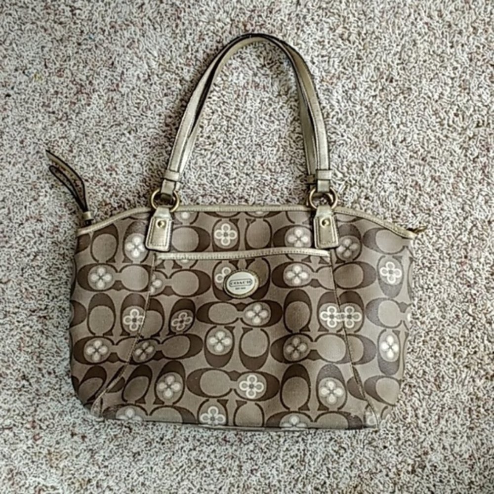 Coach Signature Tan Small Leather Tote - Gem